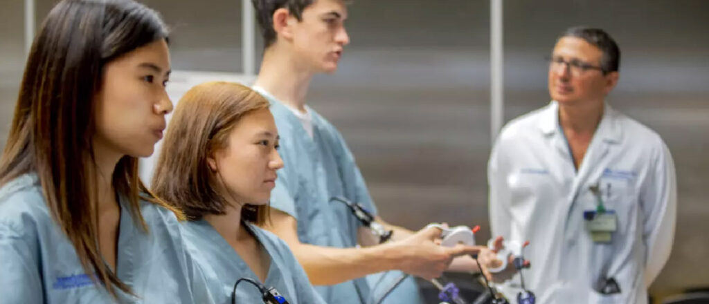 Summer Surgery - Education for the Future of Urology | UCI Urology TEACH